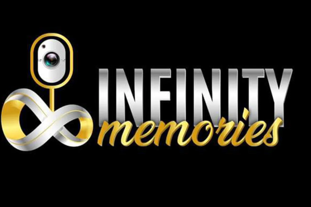 Infinity Memories Photo Booth | Photo Booth Rental